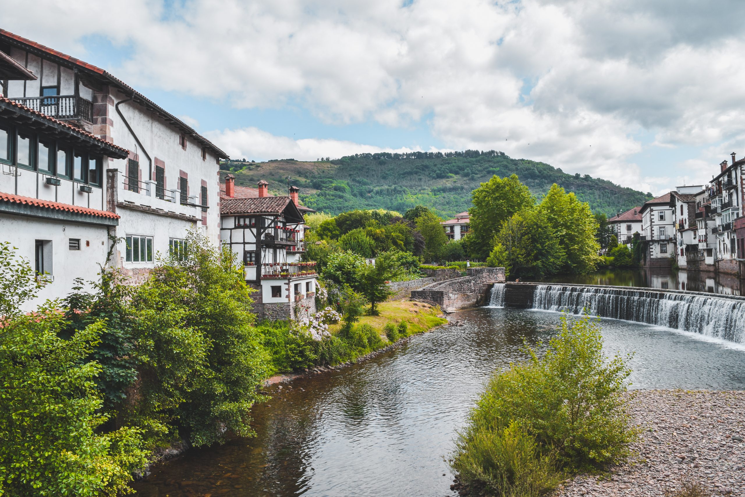 ONE MONTH ROAD TRIP ITINERARY FOR NORTHERN SPAIN - Wandering Everywhere